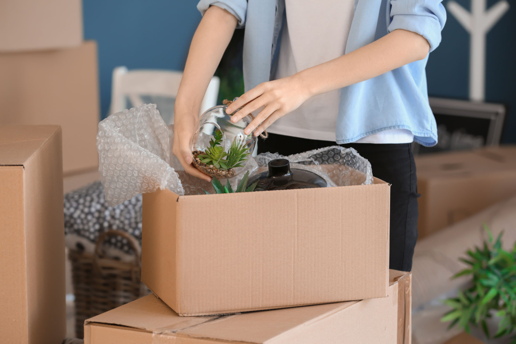 What is the right way to pack fragile items such as glass and ceramics?